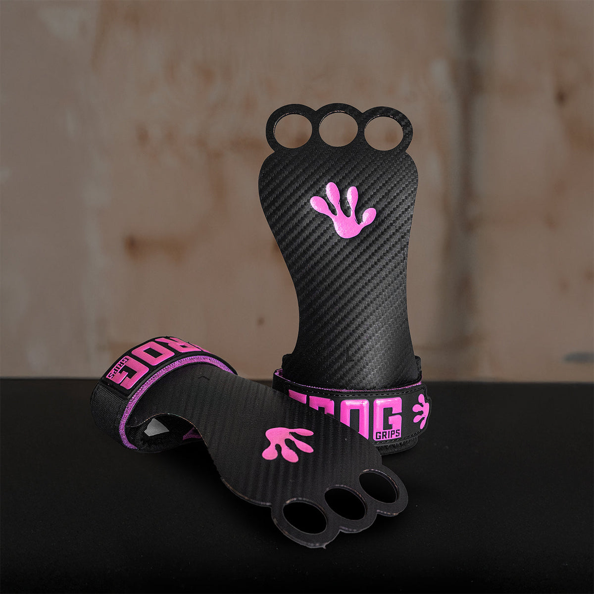Frog Grips Elite Fingerhole Chalkless Gymnastic Grips – Frog Grips ...
